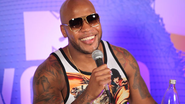 Flo Rida laughing with the cast – KiddNation
