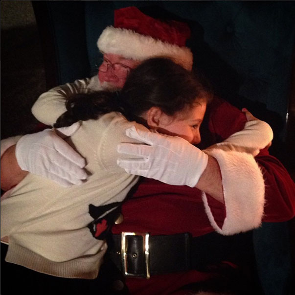 Emma Kelly meets Santa – KiddNation