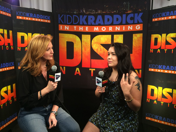 Kellie at the ACMs with Michelle Tribble from Hells Kitchen – KiddNation
